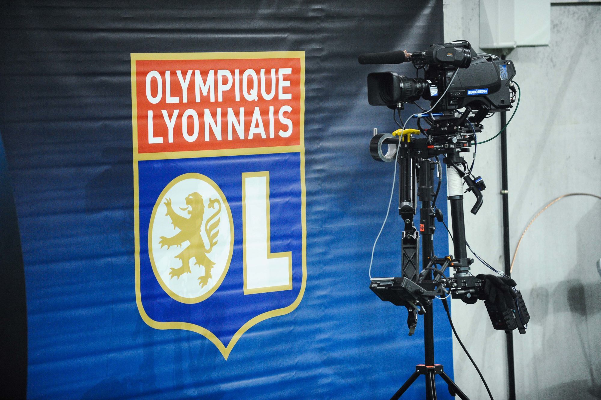 Lyon - Canal+ arrête la diffusion d'OL TV le 27 juin - Sport.fr
