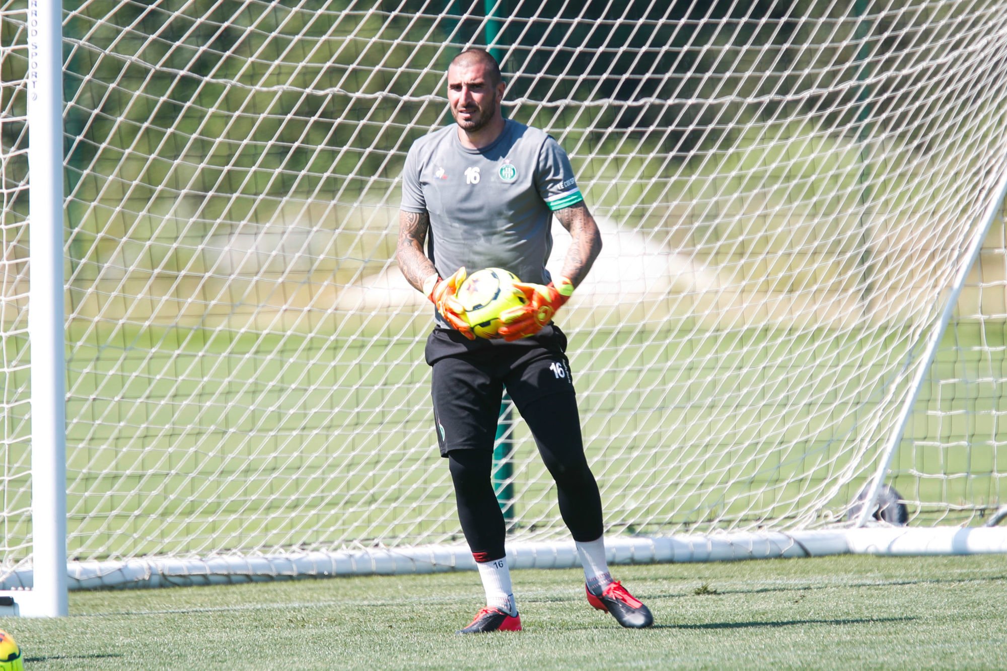 ASSE : le remplaçant de Ruffier a été identifié ! - Sport.fr