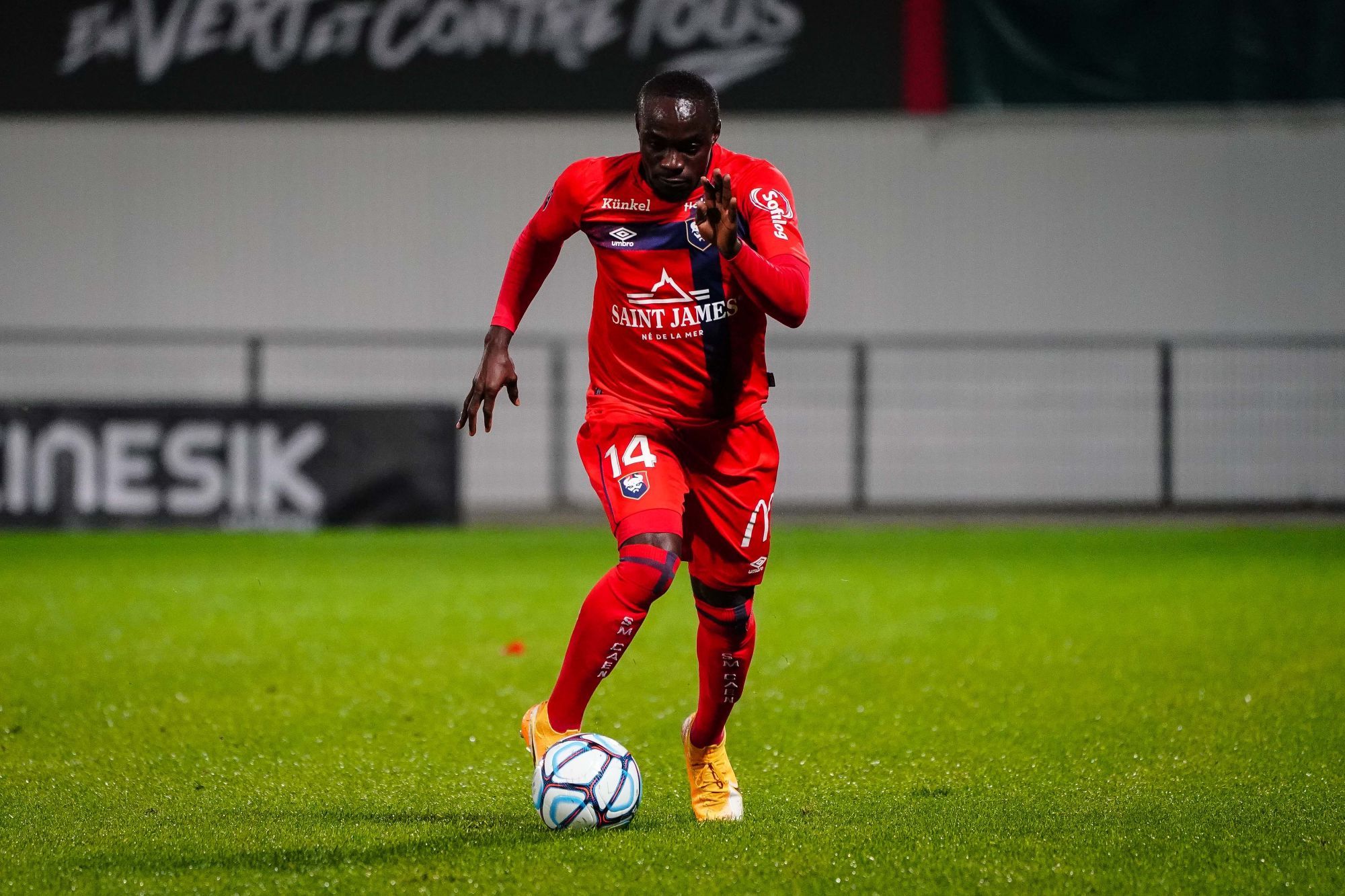 SM Caen : l'agent de Zady Sery furax contre le coach Dupraz - Sport.fr
