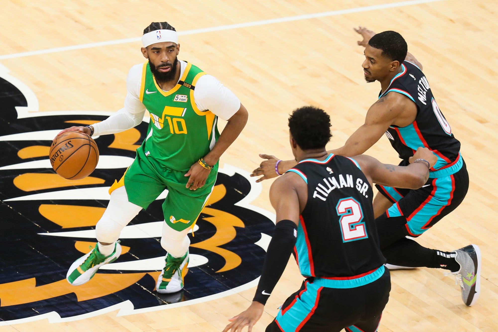 NBA : "J'ai cru que c'était la fin" : l'avion d'Utah Jazz frôle la ...