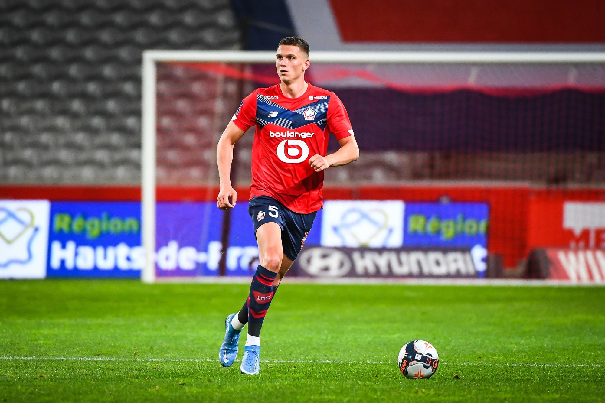 LOSC : Sven Botman absent pour six semaines minimum - Sport.fr