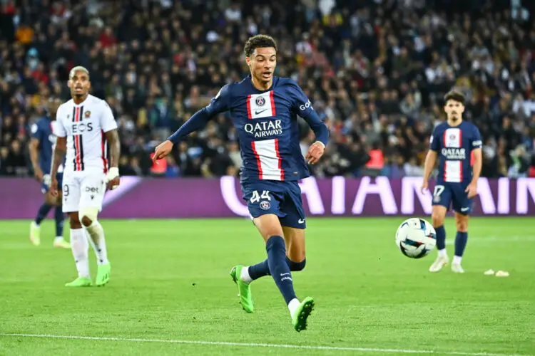 PSG : le destin d'Hugo Ekitike se trouve dans la capitale - Sport.fr