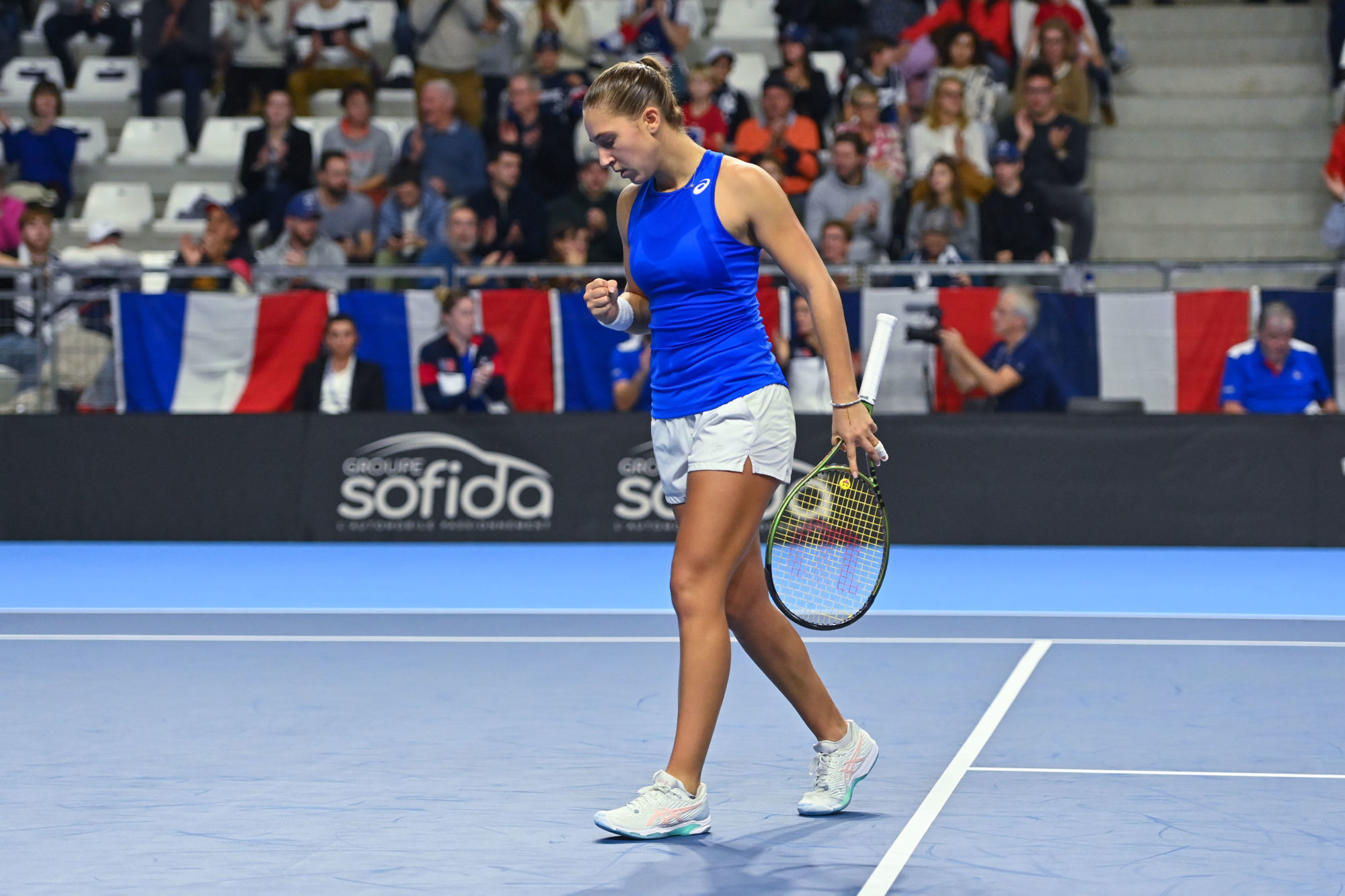 BJK Cup : 2 sur 2 pour les Bleues, Diane Parry fait le boulot - Sport.fr