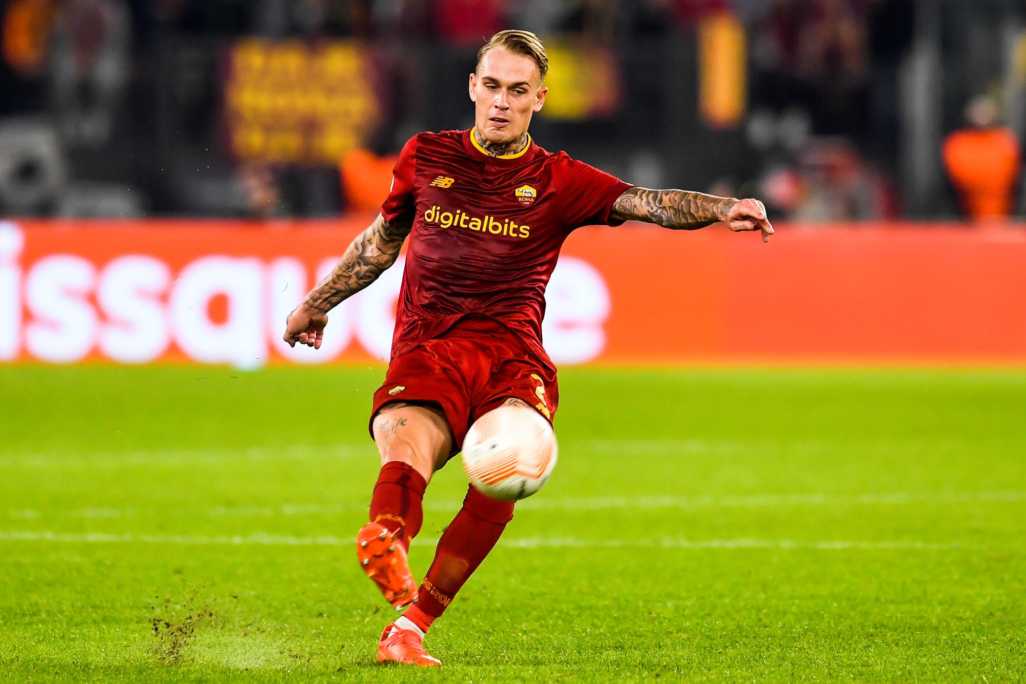 OM : Rick Karsdorp dans les petits pas papiers de Pablon Longoria ...