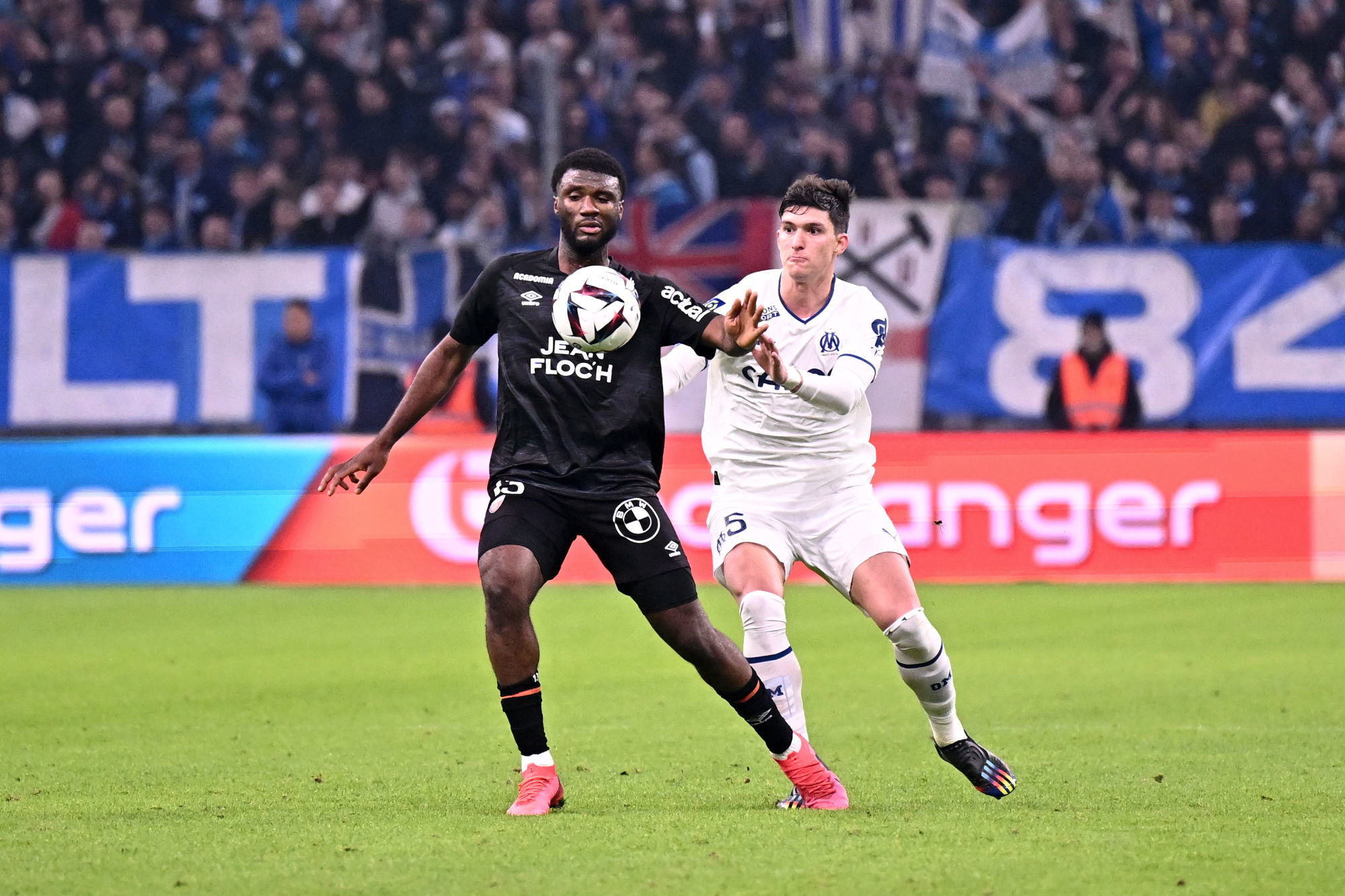 Officiel : Terem Moffi à l'OGC Nice pour 30 millions d'euros - Sport.fr