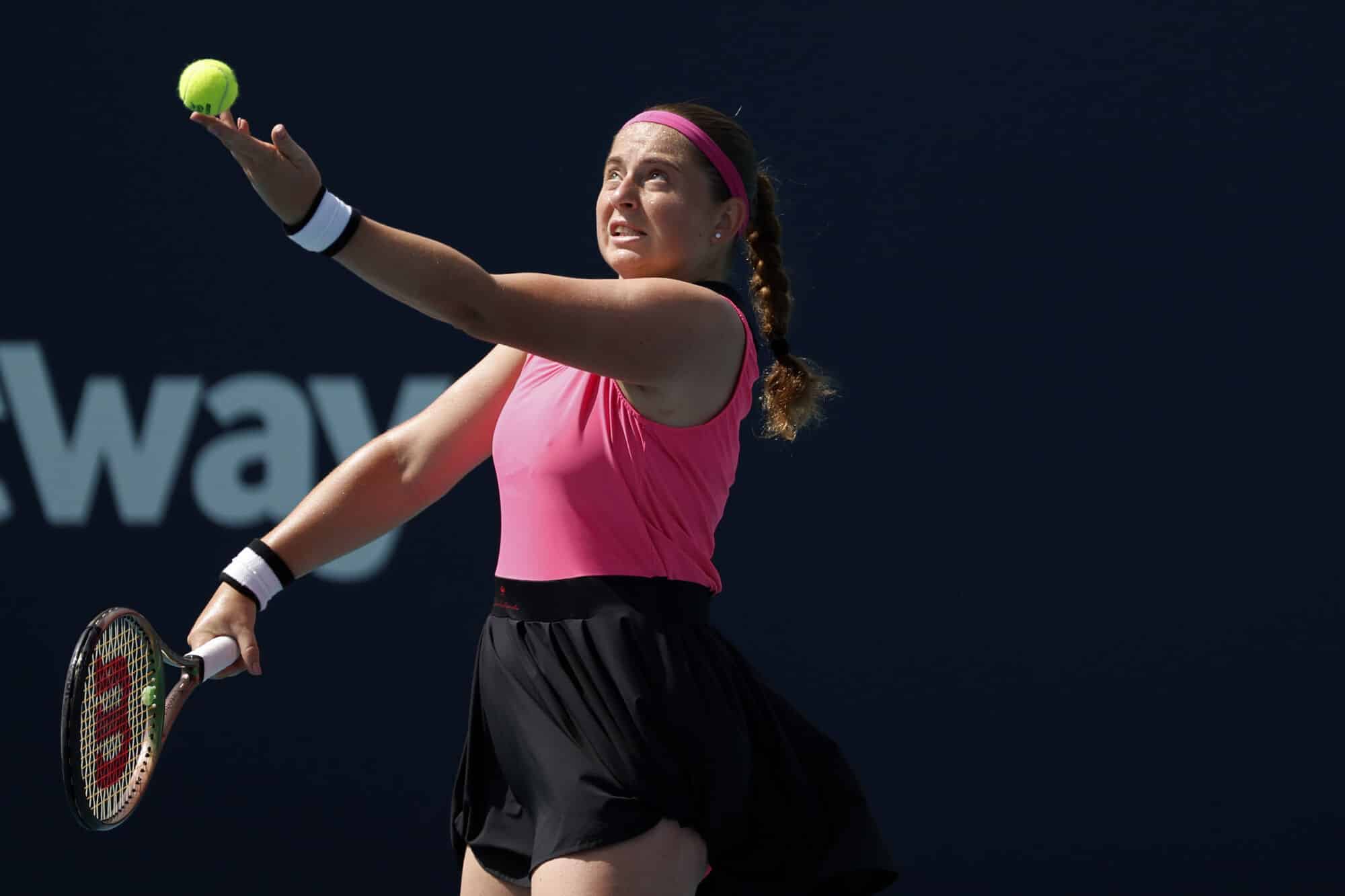 WTA / Stuttgart: Ostapenko met au tapis Raducanu, Badosa fait tomber Kasatkina… - Sport.fr
