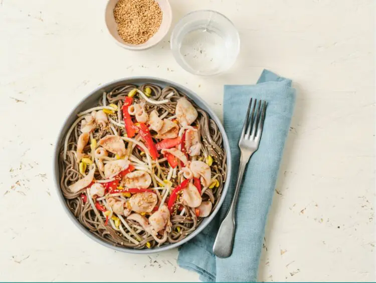 Recette parfaite pour les sportifs : nouilles soba aux légumes - Sport.fr