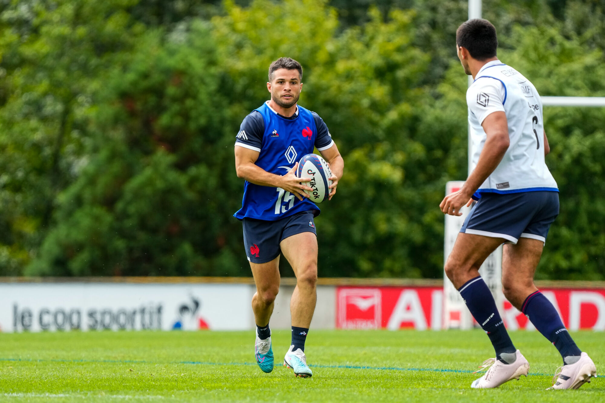 XV de France : Dulin capitaine, "c'est que du bonheur" - Sport.fr