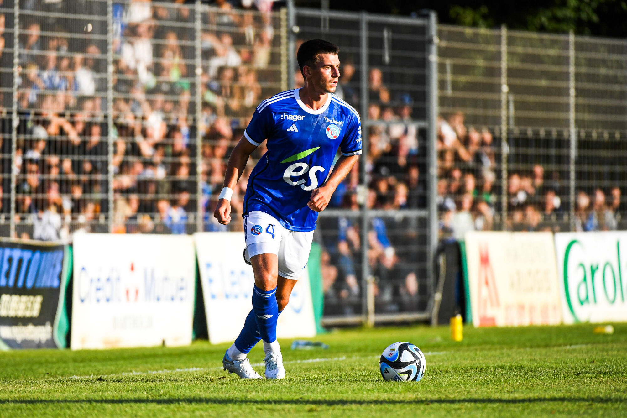 RC Strasbourg : un départ bientôt acté au Paris FC ? - Sport.fr