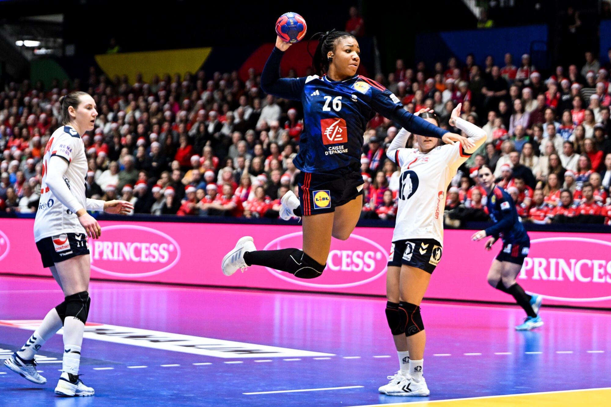 CDM handball F : La France fait tomber la grande Norvège et s'offre la ...