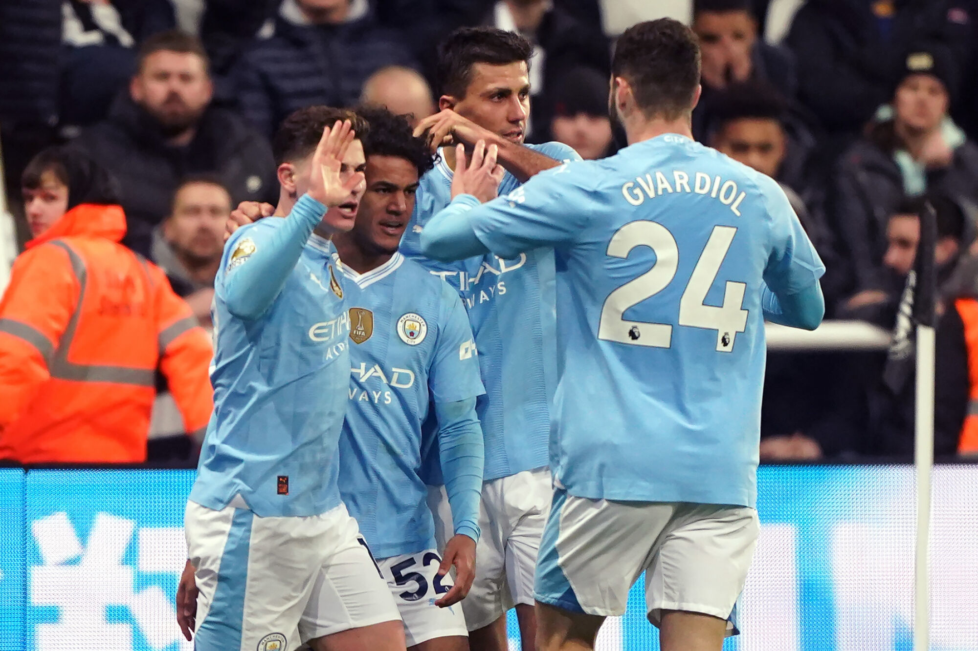 PSG : ce joueur de Manchester City dans le viseur, la concurrence est ...