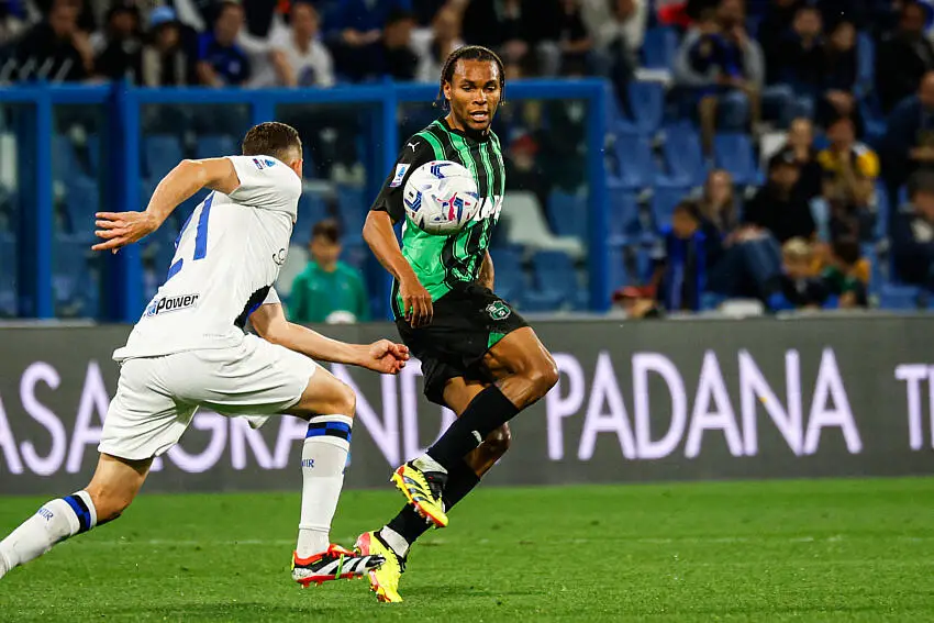 Laurienté et Sassuolo renversent l'Inter Milan ! - Sport.fr