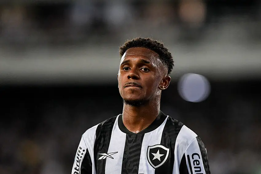 OL : Jeffinho porte plainte pour son transfert... - Sport.fr