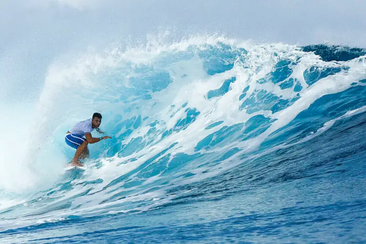 JO 2024 surf (H) : Cocorico ! Kauli Vaast décroche l'or olympique sur ...