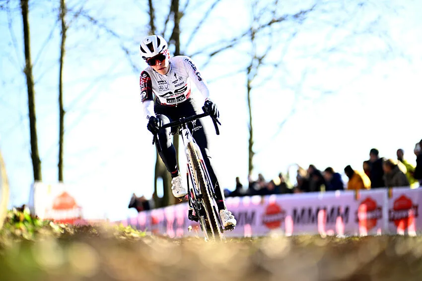 Cyclo-cross / Championnats de France - Delbove et Géry sacrés pour la ...